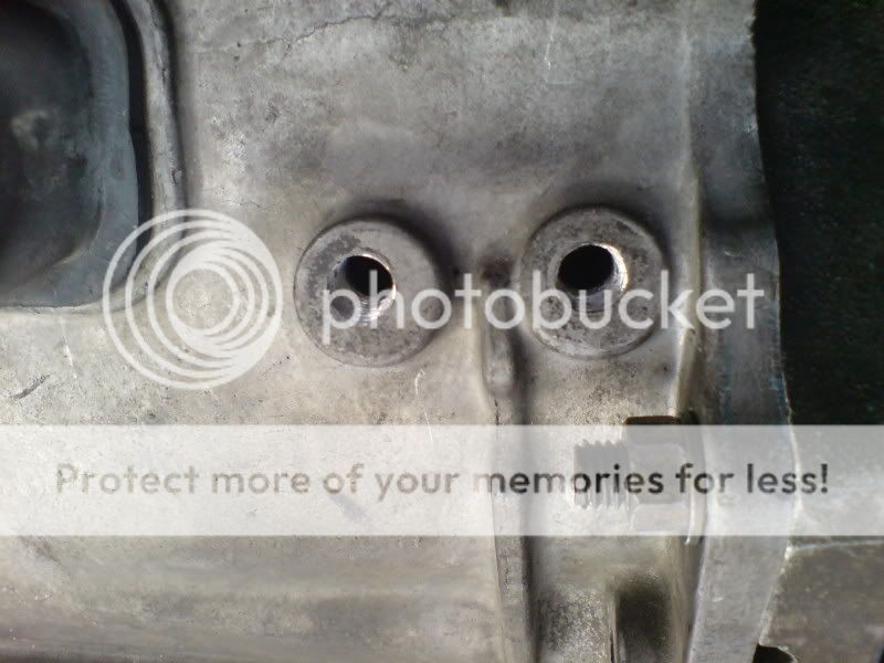 How to tell difference R32 vs R33 gearbox | GTR Forum